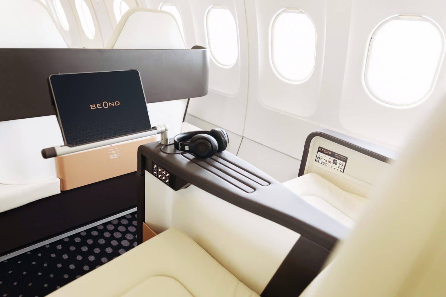 beond airlines luxury travel dubai to maldives