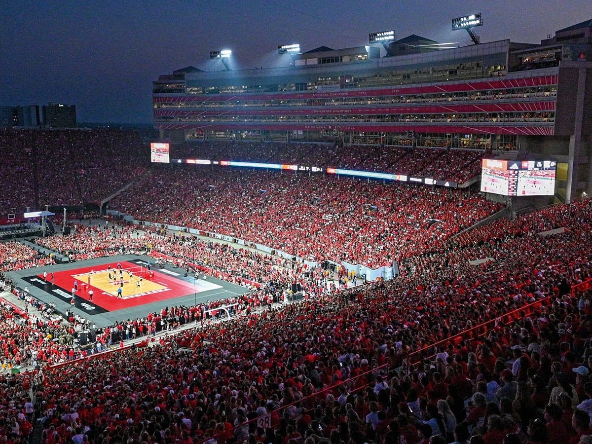 Why do Americans love college sports? | Esquire Middle East – The ...