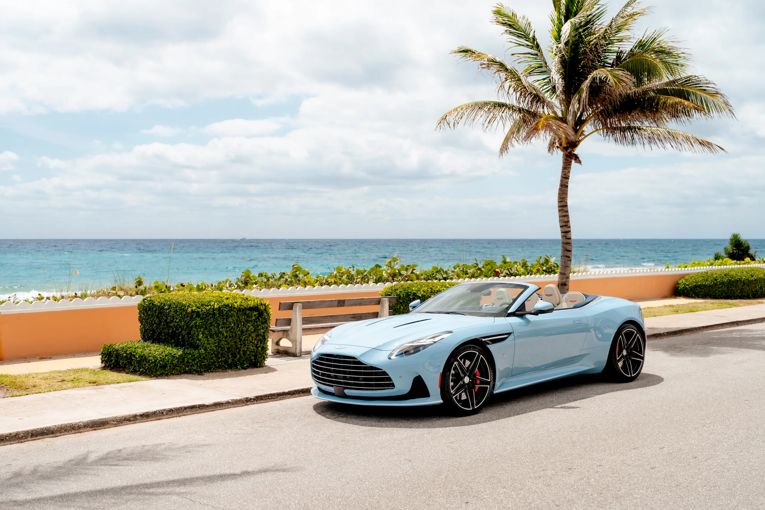 Aston Martin unveils the summer edition of DB12 Volante - Esquire ...