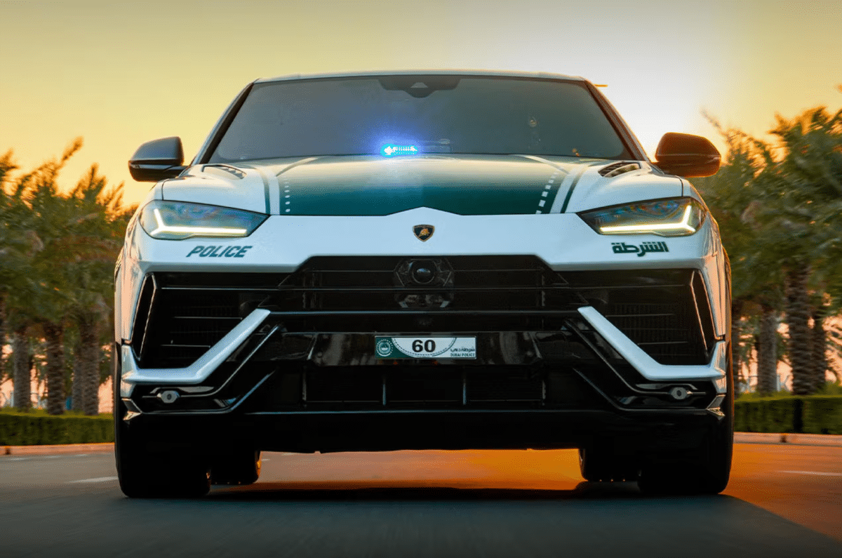 Dubai Police Add Lamborghini Urus Performante to Fleet %sep% %sitename%